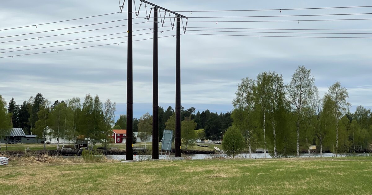 Styrker strømnettet med komposittstolper fra Melbye | Melbye