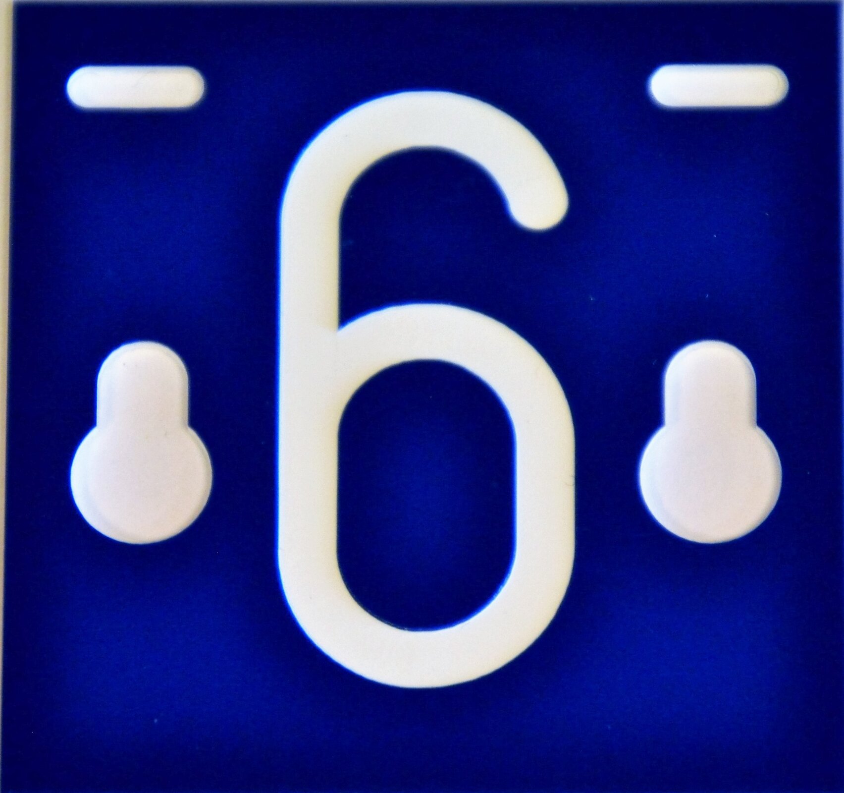 Merkeskilt blå 6 64x64x3,2mm tosidig | Melbye